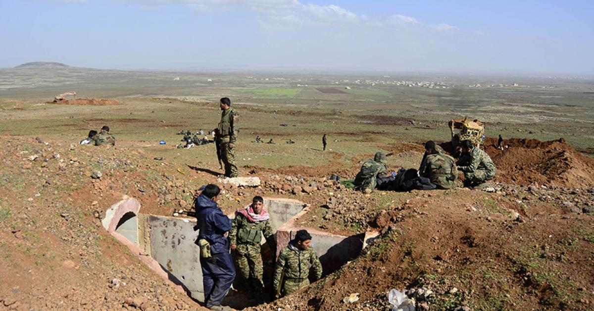 Syrian Shiites take up arms in support of Assad's army - AL-Monitor ...