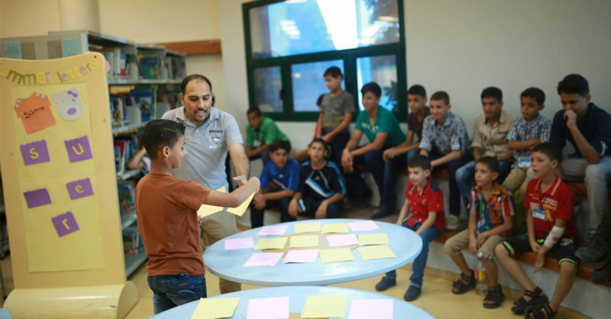 Gaza's libraries struggle to attract readers - AL-Monitor: The Middle ...