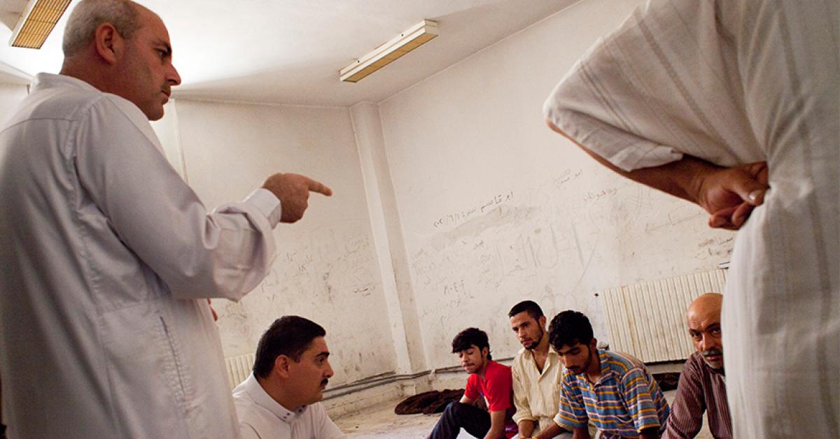 Syria's Sharia courts - AL-Monitor: The Middle Eastʼs leading ...