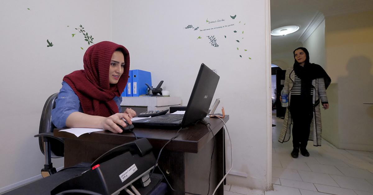 How sanctions helped Iranian tech industry - AL-Monitor: The Middle ...
