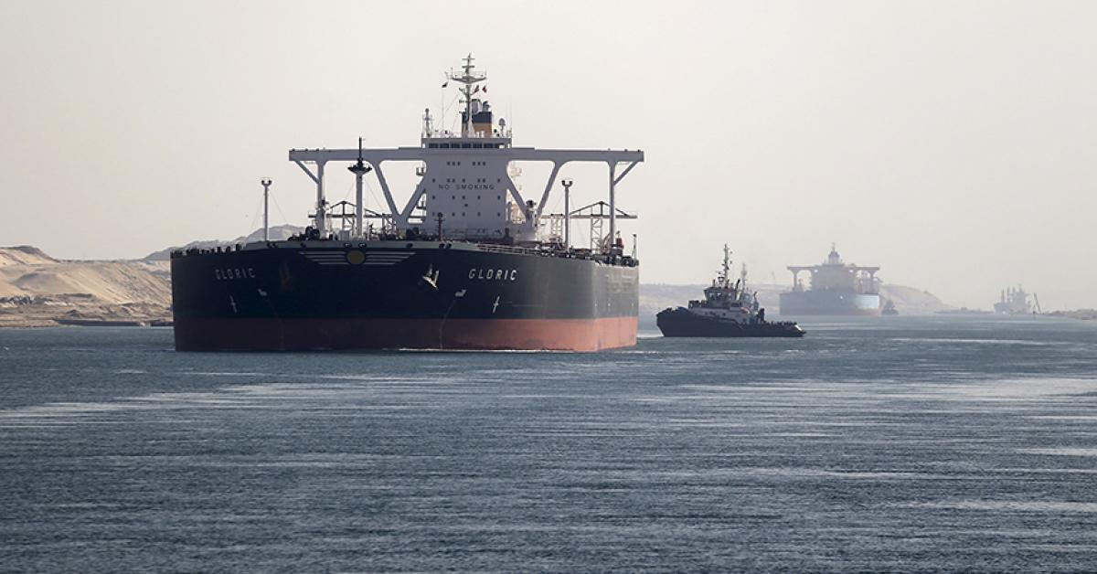 Are ships really avoiding the Suez? - AL-MONITOR: The Middle Eastʼs ...