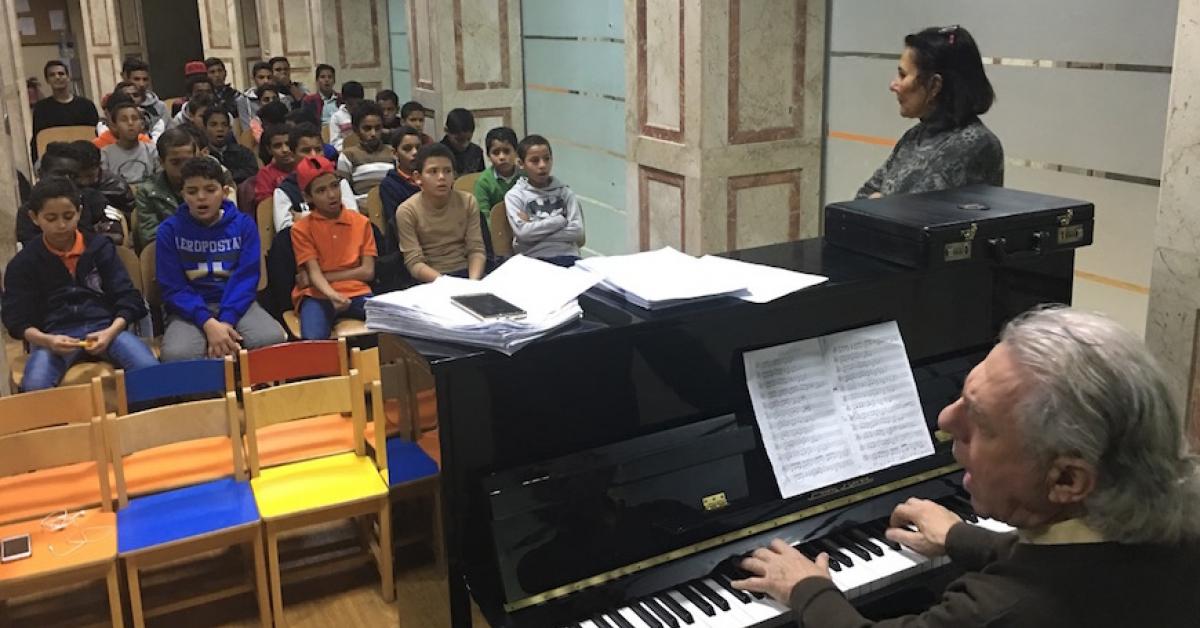 Maestro turns Egyptian children in need into songbirds - AL-Monitor ...