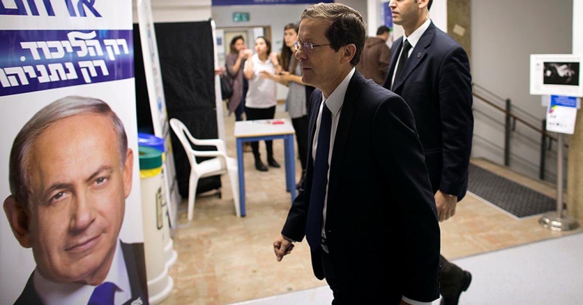 How Netanyahu got cold feet over historic peace initiative - AL-Monitor ...