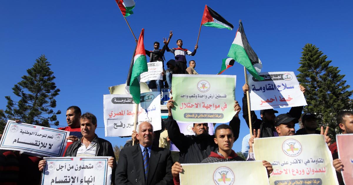 Will Palestinian Authority revamp PLO? - AL-MONITOR: The Middle Eastʼs ...