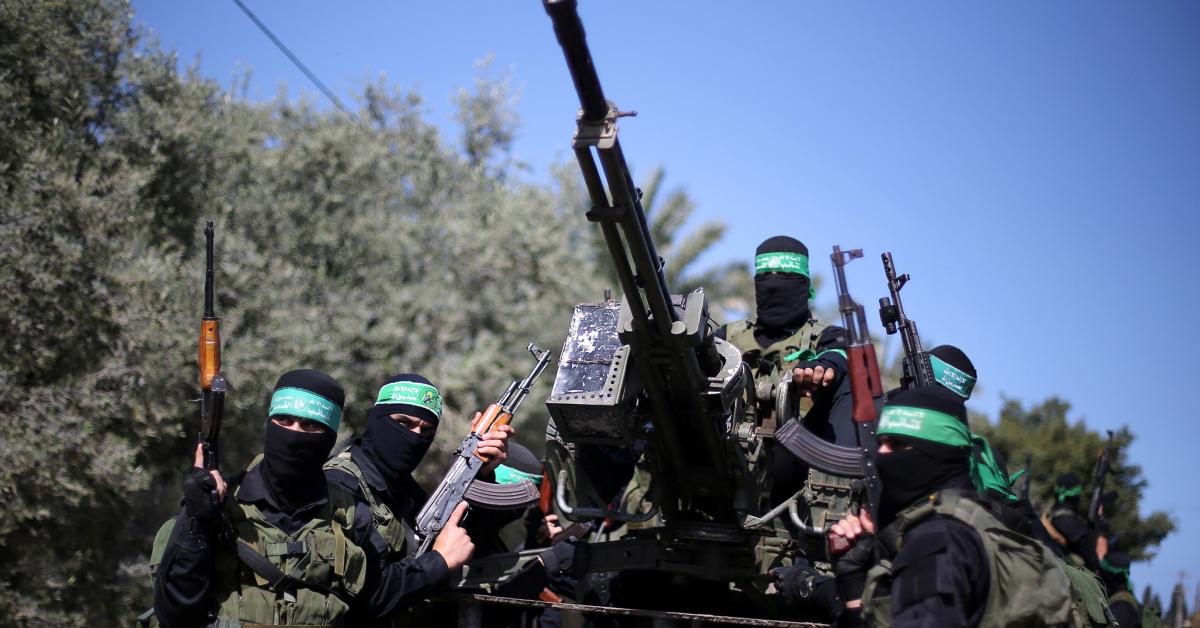 Hamas pursues conflicting paths - AL-Monitor: The Middle Eastʼs leading ...