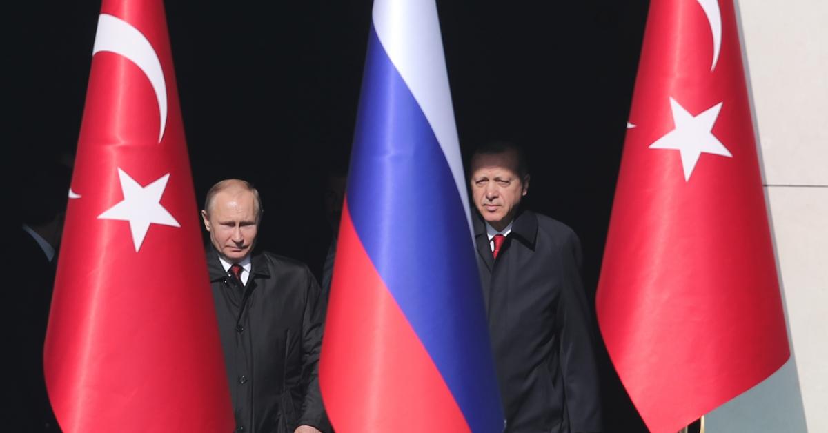 Turkey squeezed as US-Russia tensions rise in Syria - AL-Monitor: The ...