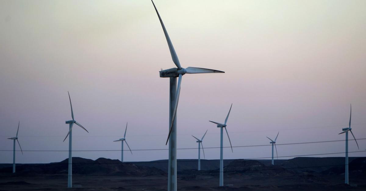 Egypt launches massive wind farm - AL-Monitor: The Middle Eastʼs ...