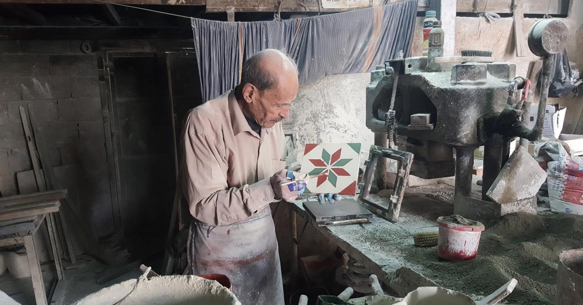 Traditional Palestinian tile craft recedes as demand drops - AL-Monitor ...