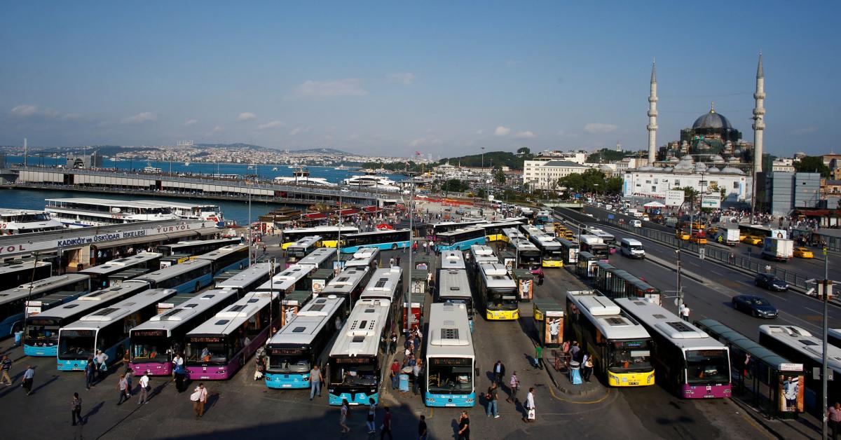 Istanbul on brink of bankruptcy - AL-Monitor: The Middle Eastʼs leading ...