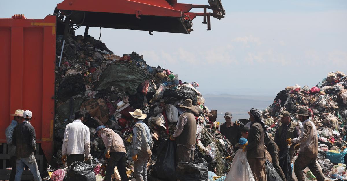 Turkey becomes new dump for global plastic waste - AL-Monitor: The ...