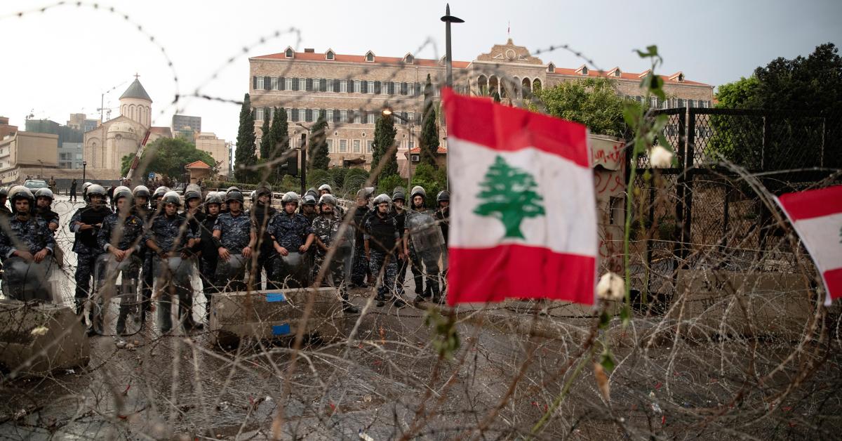 US military aid to Lebanon continues amid protests - AL-Monitor: The ...