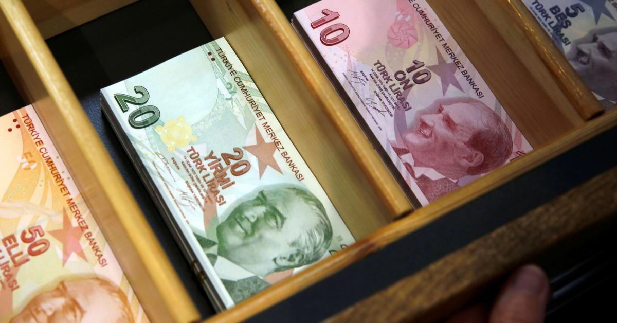 Turkey’s economic crisis takes toll on wealth holders - AL-Monitor: The ...