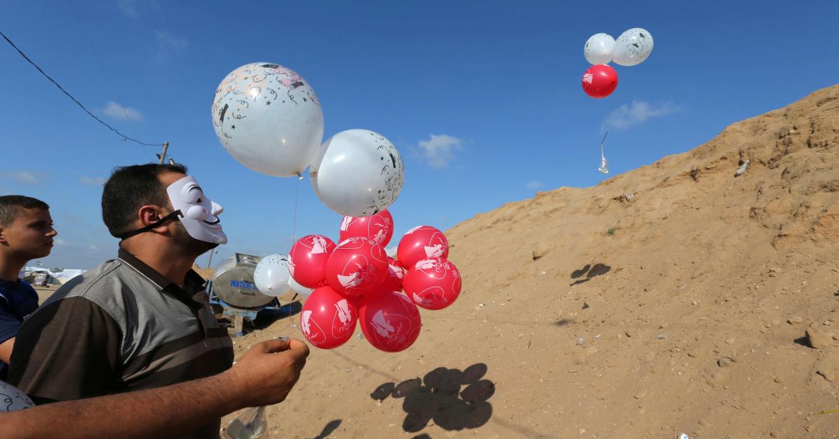 Hamas resumes explosive-laden balloons launched at Israel - AL-Monitor ...