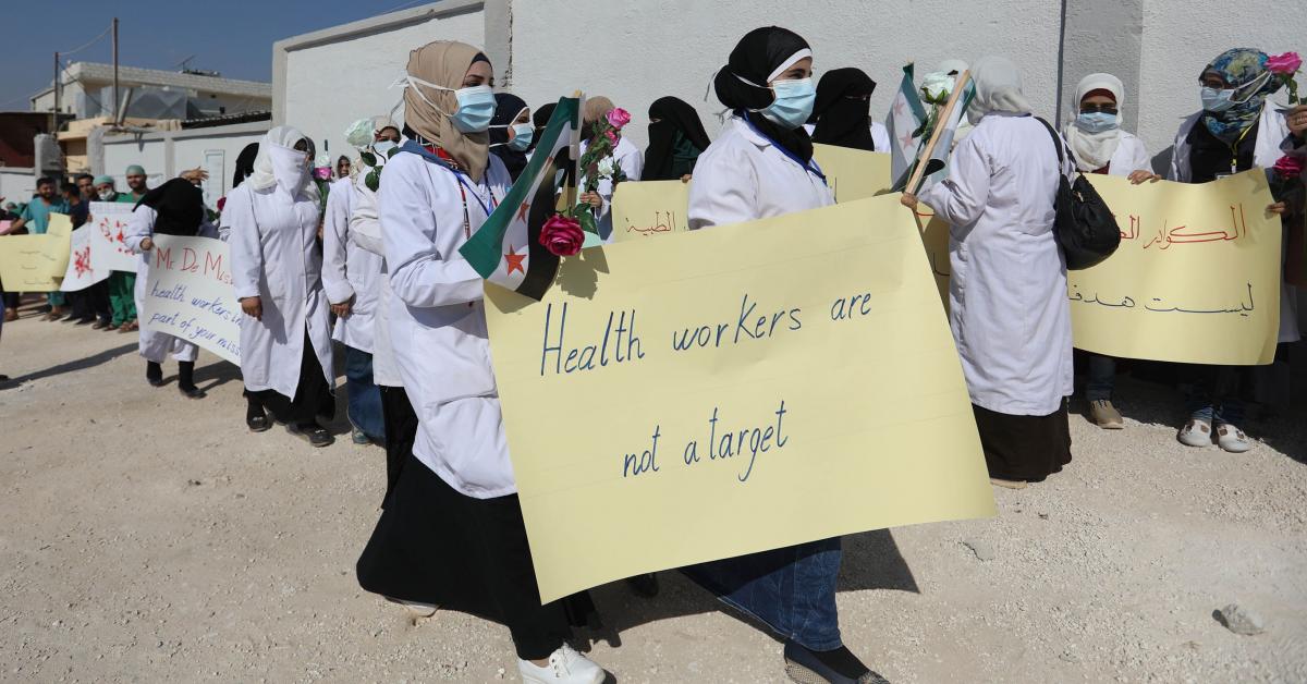 Meet Syria’s female doctors - AL-Monitor: The Middle Eastʼs leading ...