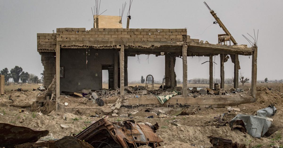 Report: Iran-backed militia members enter Syria via Iraq - AL-MONITOR ...