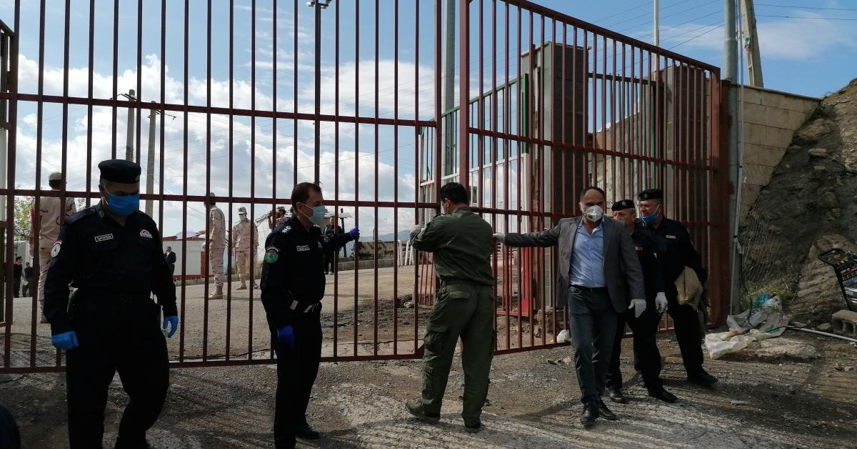 Iraq reopens 2 border crossings to help boost battered Iranian economy ...