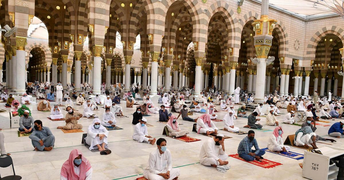 Saudi Arabia to reopen Mecca mosques as cases surpass 150,000 - AL ...