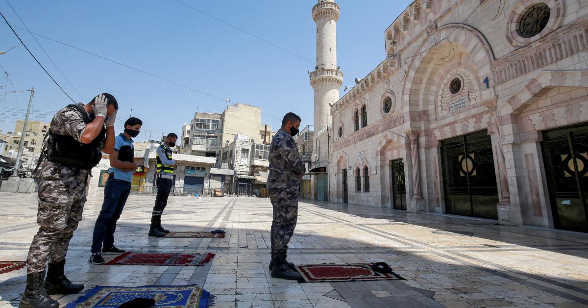 Jordan to imprison, fine people who hold large gatherings - AL-MONITOR ...