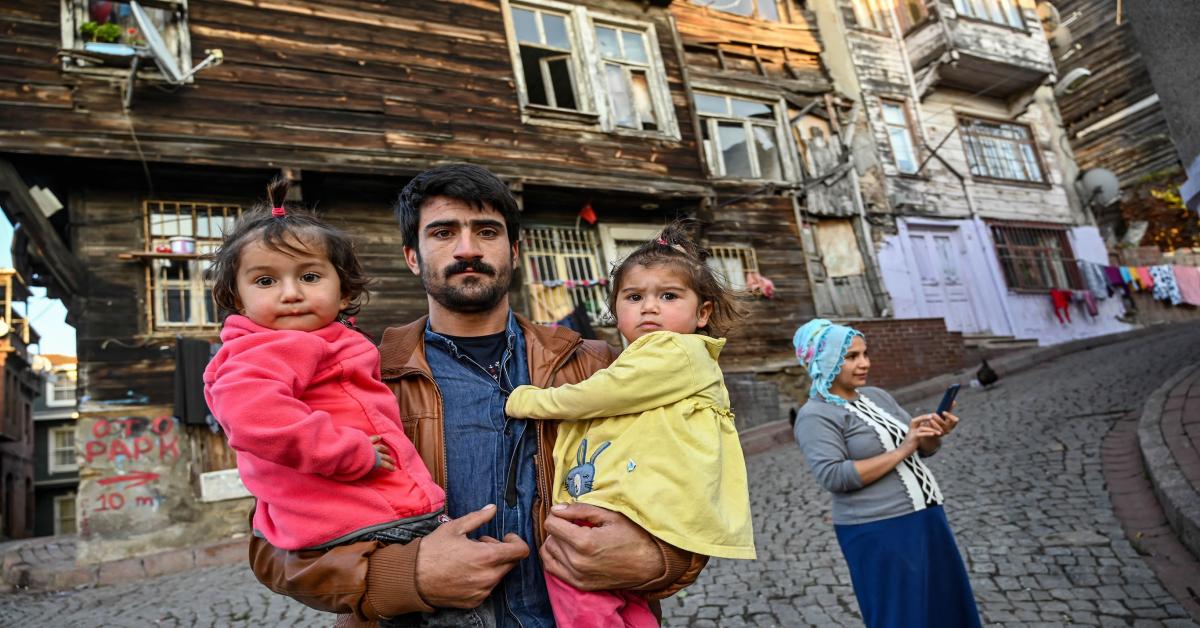 Tax injustice worsens in Turkey - AL-Monitor: The Middle Eastʼs leading ...